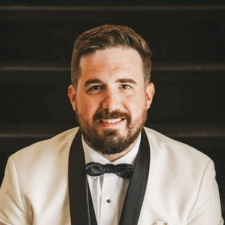 How leaders set the right tone for year-end updates - Ragan Communications