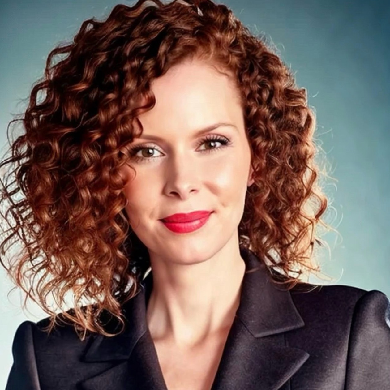 Samantha Stark - Ragan Communications